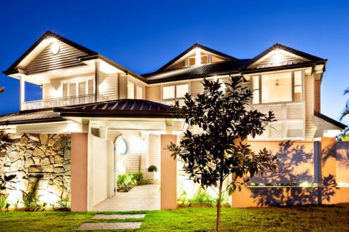 Outdoor Lighting Ideas That Instantly Elevate Curb Appeal | Plugz