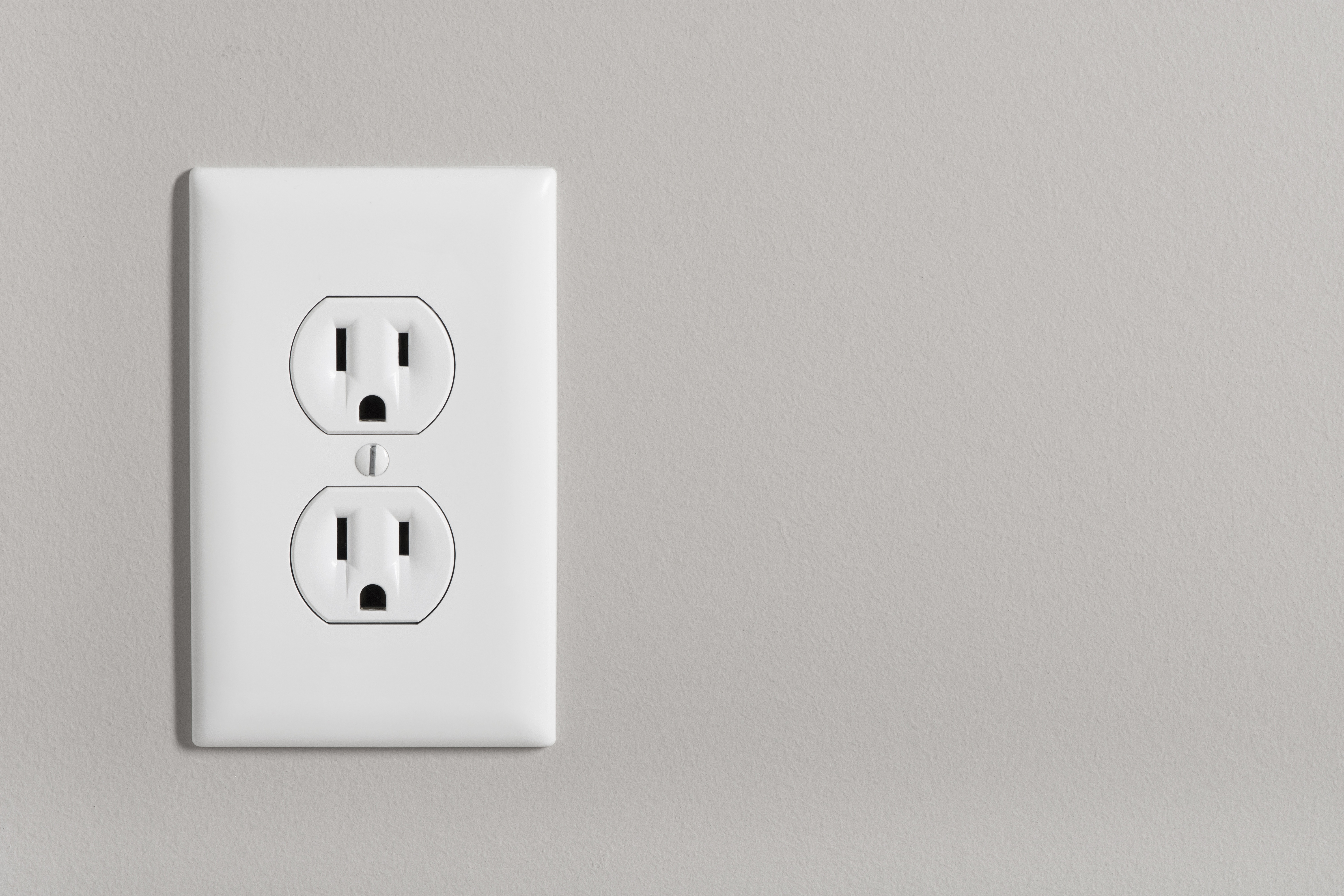 The Basics of GFCI Outlets and Their Life-Saving Potential | Plugz